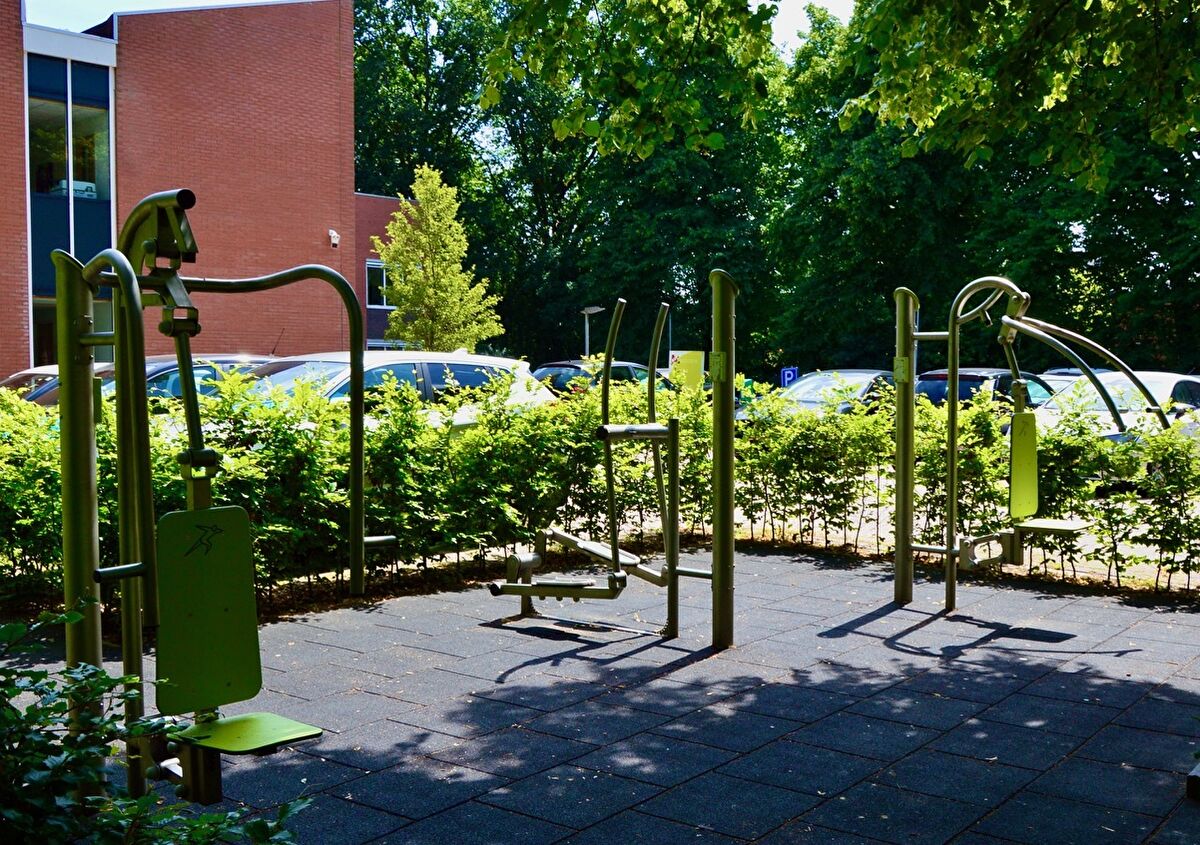 Over ons - Familie Brons Stichting